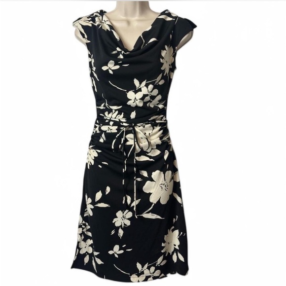 City Triangles | Dresses | Y2k Floral Dress | Poshmark
